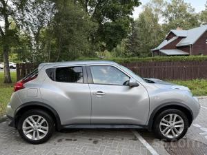 Grey Nissan Juke 2012 in Riga, with an engine capacity of 1.60 L and mileage of 257 thousand km for 4500 €, photo 9 on AUTOMOTO.COM.LV