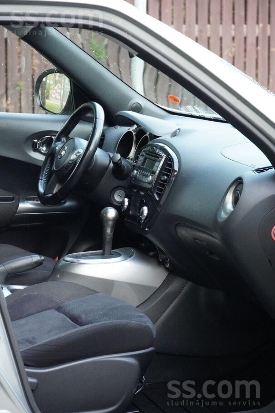 Grey Nissan Juke 2012 in Riga, with an engine capacity of 1.60 L and mileage of 257 thousand km for 4500 €, photo 12 on AUTOMOTO.COM.LV