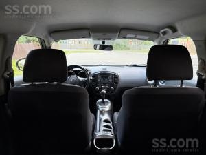 Grey Nissan Juke 2012 in Riga, with an engine capacity of 1.60 L and mileage of 257 thousand km for 4500 €, photo 13 on AUTOMOTO.COM.LV
