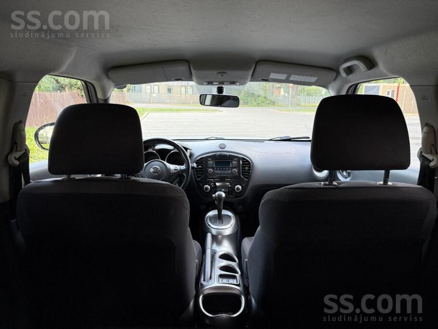 Grey Nissan Juke 2012 in Riga, with an engine capacity of 1.60 L and mileage of 257 thousand km for 4500 €, photo 13 on AUTOMOTO.COM.LV