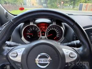 Grey Nissan Juke 2012 in Riga, with an engine capacity of 1.60 L and mileage of 257 thousand km for 4500 €, photo 16 on AUTOMOTO.COM.LV