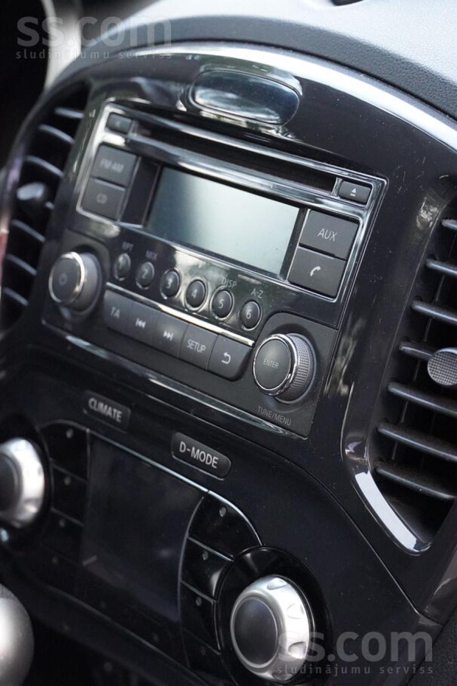 Grey Nissan Juke 2012 in Riga, with an engine capacity of 1.60 L and mileage of 257 thousand km for 4500 €, photo 21 on AUTOMOTO.COM.LV
