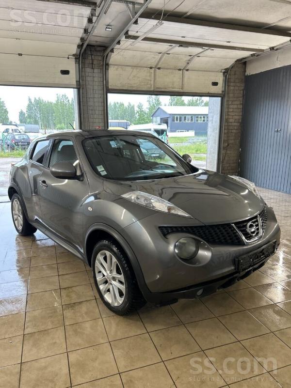 Pelēks Nissan Juke 2012 Daugavpils, ar dzinēja tilpumu 1.50 L un nobraukumu 198 tūkst. km par 4750 €, foto 3 vietnē AUTOMOTO.COM.LV
