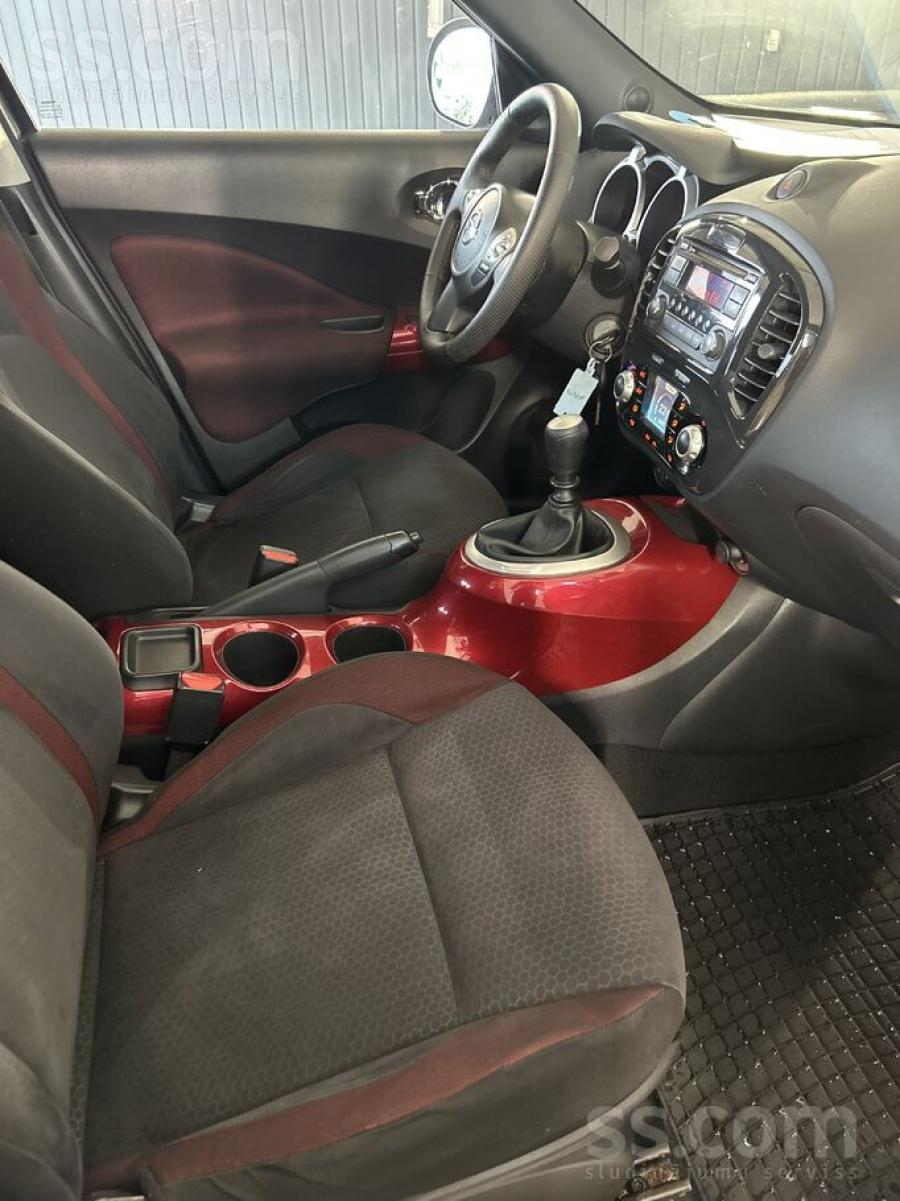 Grey Nissan Juke 2012 in Daugavpils, with an engine capacity of 1.50 L and mileage of 198 thousand km for 4750 €, photo 16 on AUTOMOTO.COM.LV