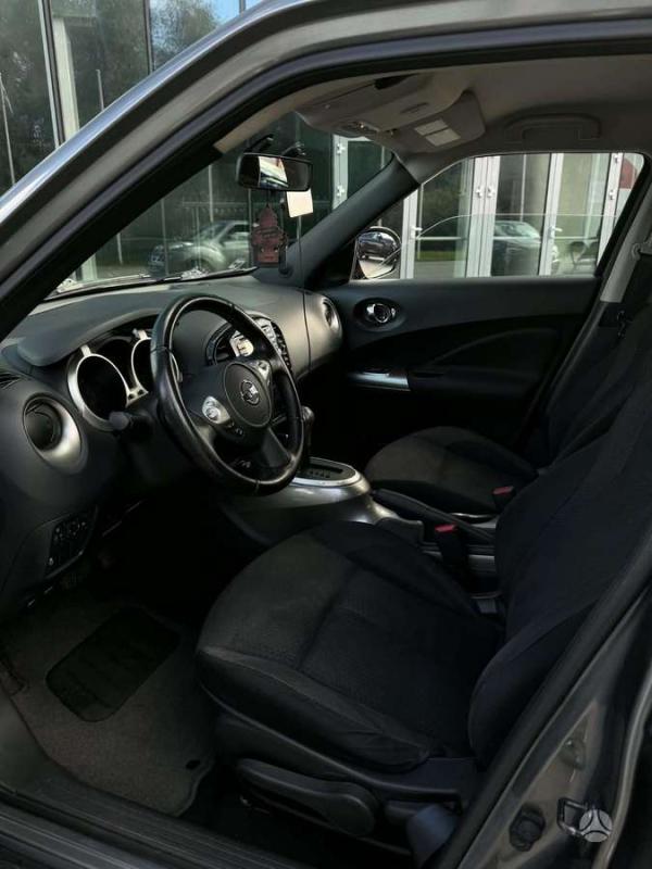 Grey Nissan Juke 2012 in Siauliai, with an engine capacity of 1.60 L and mileage of 159 thousand km for 7000 €, photo 10 on AUTOMOTO.COM.LV