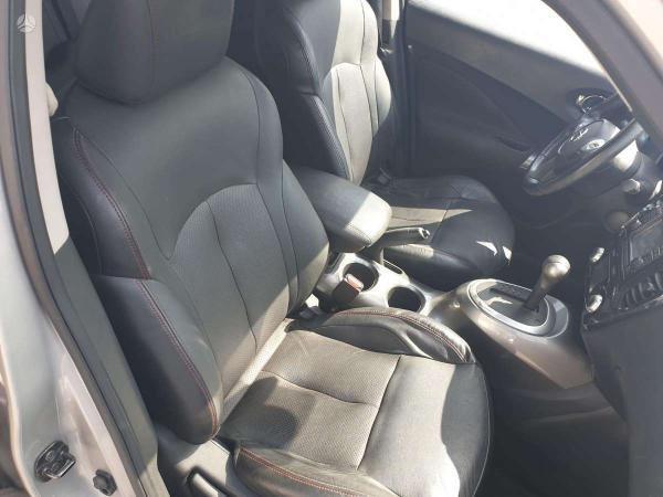 Pelēks Nissan Juke 2012 Šauļi, ar dzinēja tilpumu 1.60 L un nobraukumu 180 tūkst. km par 5900 €, foto 9 vietnē AUTOMOTO.COM.LV