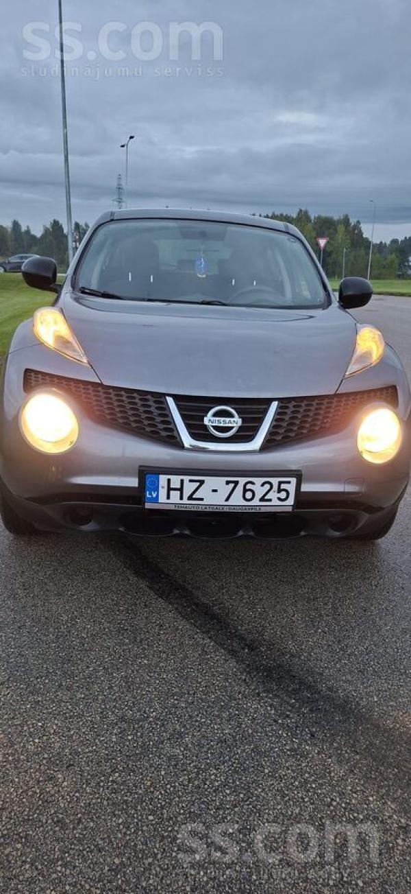 Grey Nissan Juke 2012 in Ogre, with an engine capacity of 1.60 L and mileage of 136 thousand km for 4250 €, photo 7 on AUTOMOTO.COM.LV