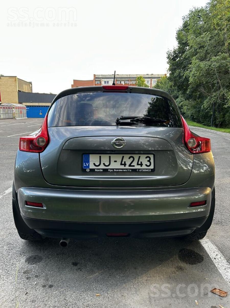 Pelēks Nissan Juke 2013 Valmiera, ar dzinēja tilpumu 1.60 L un nobraukumu 192 tūkst. km par 5600 €, foto 3 vietnē AUTOMOTO.COM.LV