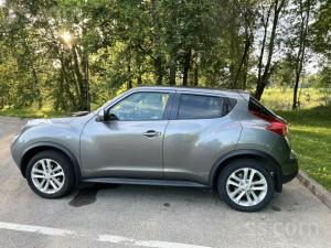 Pelēks Nissan Juke 2013 Valmiera, ar dzinēja tilpumu 1.60 L un nobraukumu 192 tūkst. km par 5600 €, foto 4 vietnē AUTOMOTO.COM.LV
