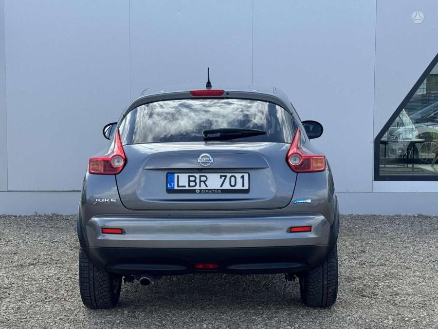 Pelēks Nissan Juke 2013 Šauļi, ar dzinēja tilpumu 1.46 L un nobraukumu 151 tūkst. km par 3800 €, foto 6 vietnē AUTOMOTO.COM.LV