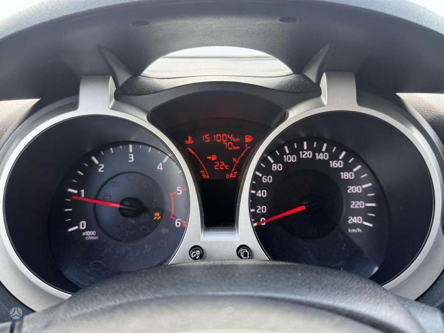Pelēks Nissan Juke 2013 Šauļi, ar dzinēja tilpumu 1.46 L un nobraukumu 151 tūkst. km par 3800 €, foto 20 vietnē AUTOMOTO.COM.LV