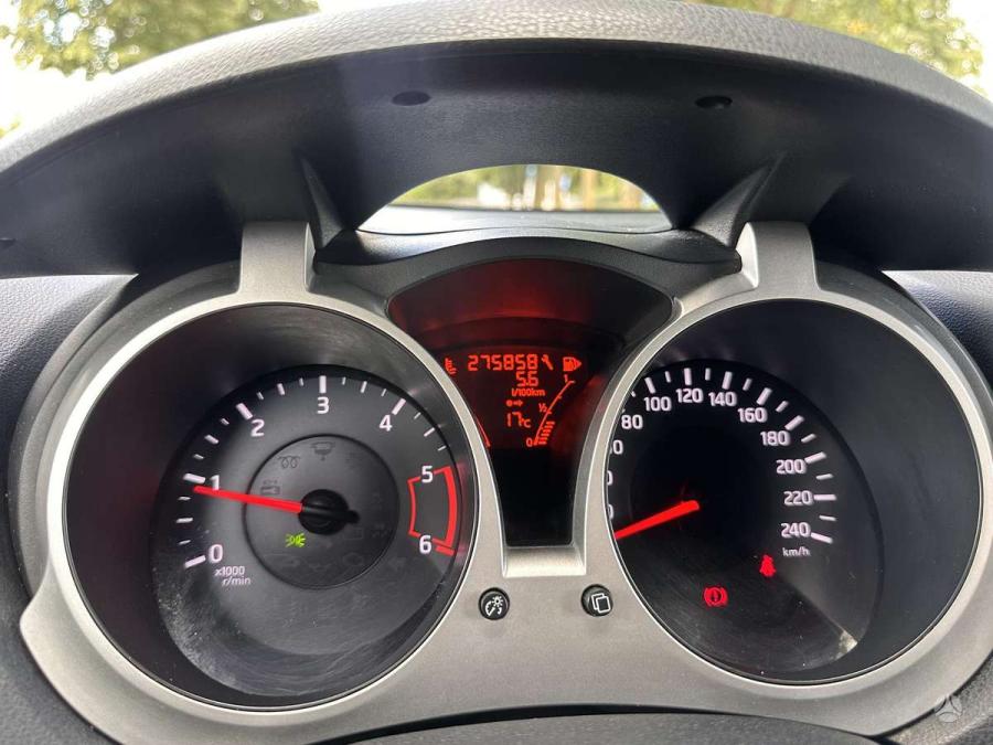 Grey Nissan Juke 2013 in Marijampole, with an engine capacity of 1.46 L and mileage of 278 thousand km for 3750 €, photo 19 on AUTOMOTO.COM.LV
