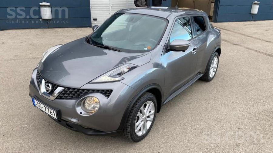 Grey Nissan Juke 2014 in Riga, with an engine capacity of 1.60 L and mileage of 139 thousand km for 6900 €, photo 1 on AUTOMOTO.COM.LV