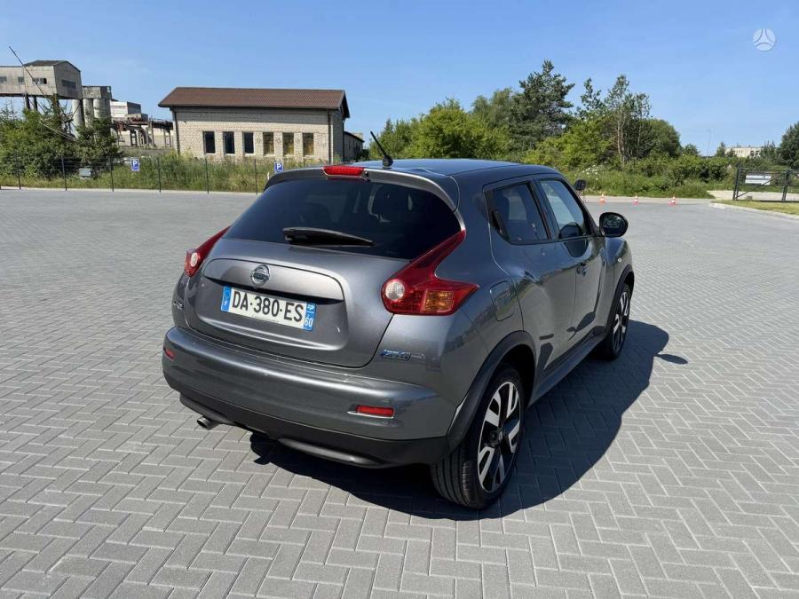 Pelēks Nissan Juke 2014 Telšiai, ar dzinēja tilpumu 1.46 L un nobraukumu 235 tūkst. km par 4599 €, foto 7 vietnē AUTOMOTO.COM.LV