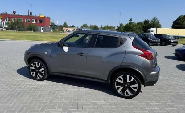Серый Ниссан Жук 2014 в Тельшяй, объемом двигателя 1.50 л и пробегом 235 тыс. км за 4590 €, фото 6 на AUTOMOTO.COM.LV