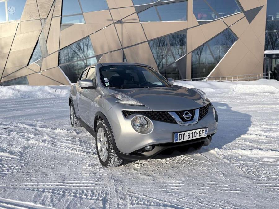 Pelēks Nissan Juke 2015 Šauļi, ar dzinēja tilpumu 1.20 L un nobraukumu 121 tūkst. km par 5200 €, foto 1 vietnē AUTOMOTO.COM.LV