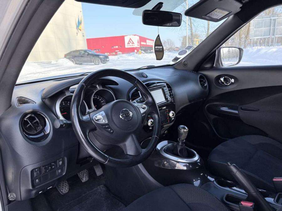 Pelēks Nissan Juke 2015 Šauļi, ar dzinēja tilpumu 1.20 L un nobraukumu 121 tūkst. km par 5200 €, foto 23 vietnē AUTOMOTO.COM.LV