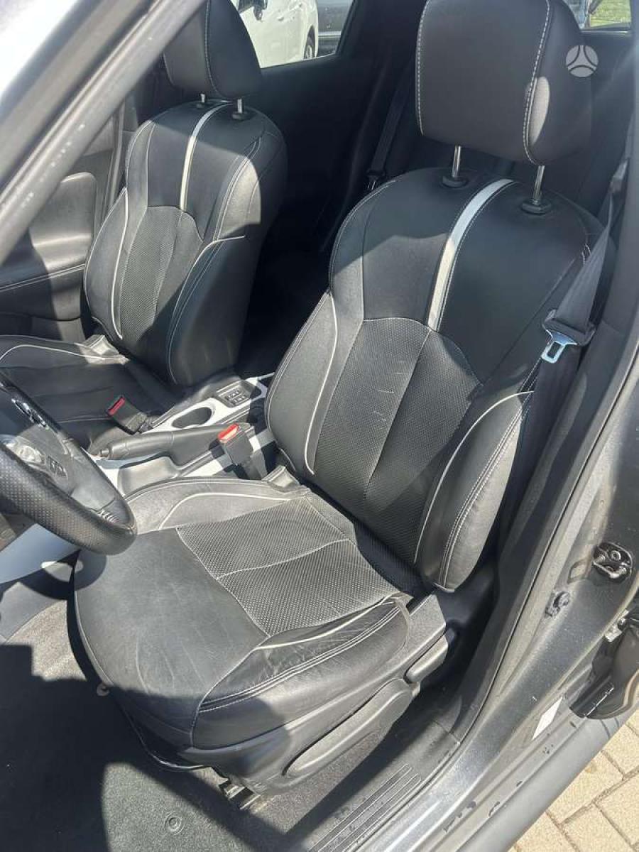 Grey Nissan Juke 2015 in Taurage, with an engine capacity of 1.20 L and mileage of 103 thousand km for 5900 €, photo 9 on AUTOMOTO.COM.LV