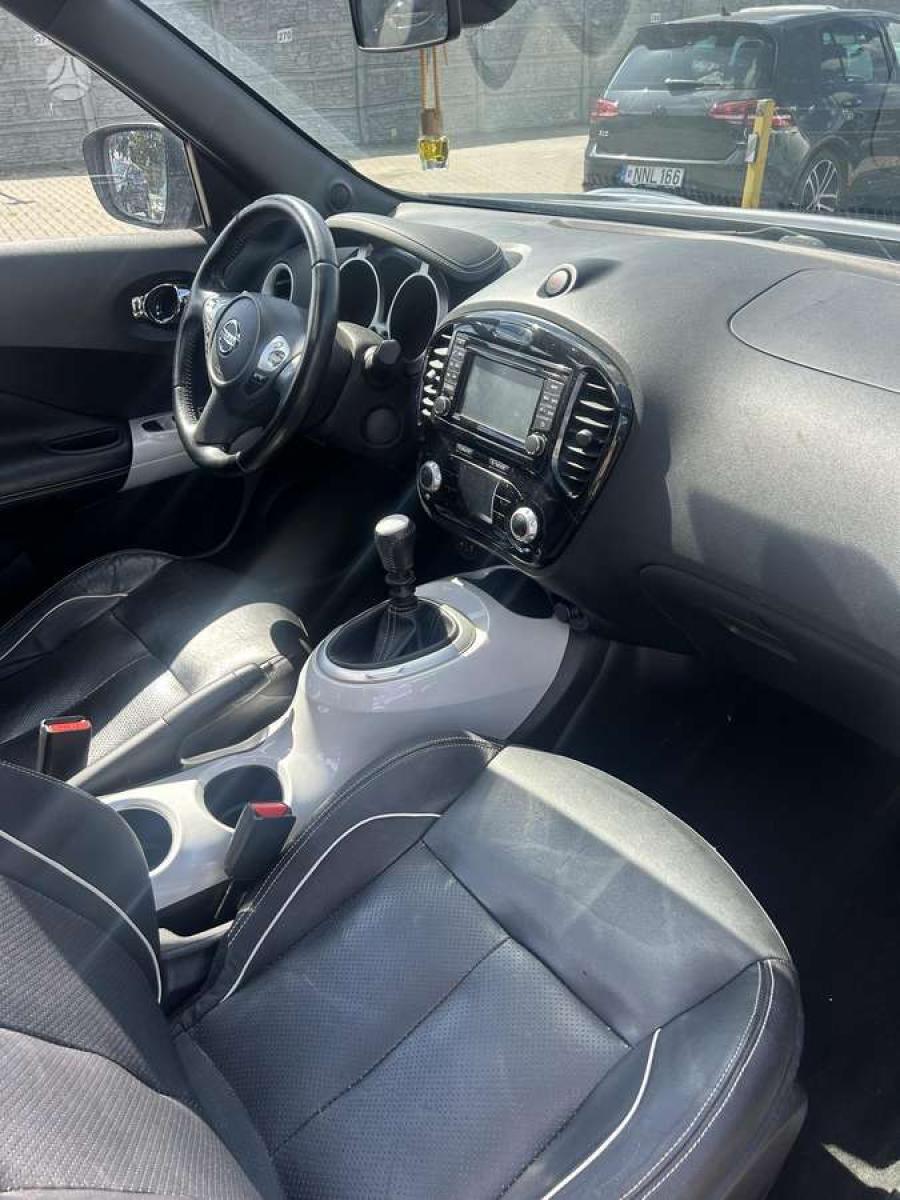 Grey Nissan Juke 2015 in Taurage, with an engine capacity of 1.20 L and mileage of 103 thousand km for 5900 €, photo 12 on AUTOMOTO.COM.LV