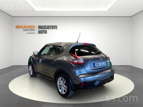 Pelēks Nissan Juke 2015 Rīga, ar dzinēja tilpumu 1.60 L un nobraukumu 123 tūkst. km par 7390 €, foto 4 vietnē AUTOMOTO.COM.LV