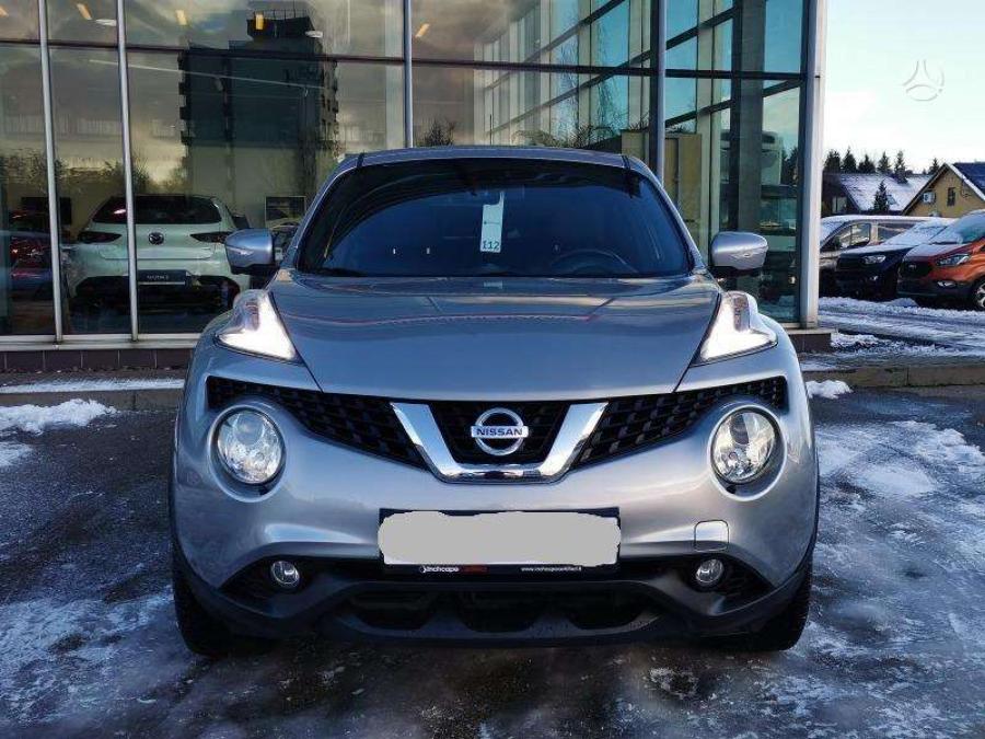 Grey Nissan Juke 2016 in Vilnius, with an engine capacity of 1.60 L and mileage of 160 thousand km for 10500 €, photo 2 on AUTOMOTO.COM.LV