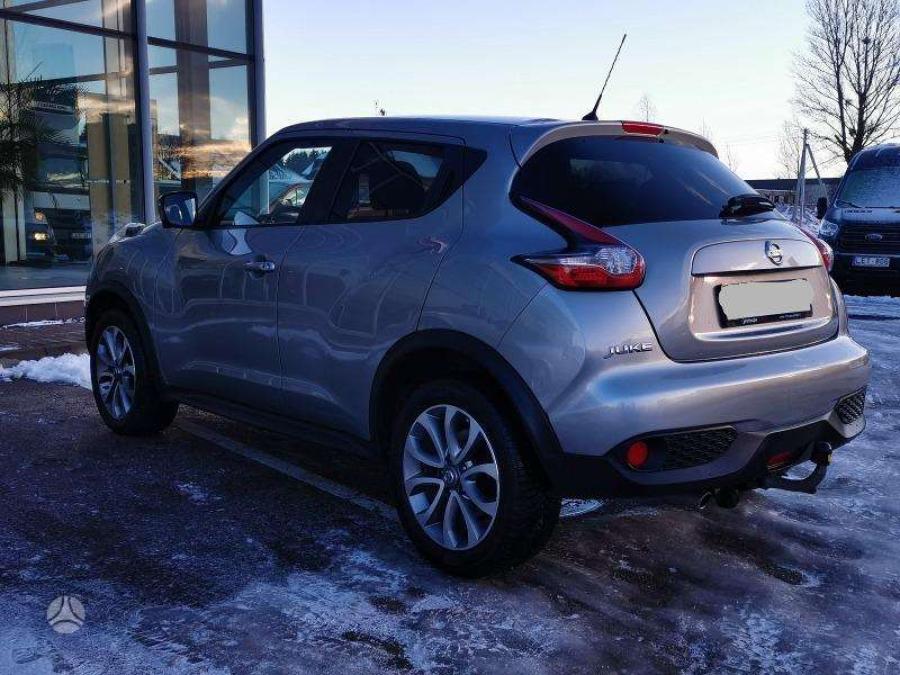 Grey Nissan Juke 2016 in Vilnius, with an engine capacity of 1.60 L and mileage of 160 thousand km for 10500 €, photo 5 on AUTOMOTO.COM.LV