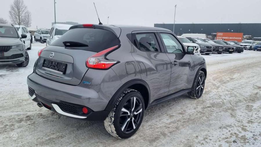 Grey Nissan Juke 2016 in Siauliai, with an engine capacity of 1.46 L and mileage of 116 thousand km for 7399 €, photo 8 on AUTOMOTO.COM.LV