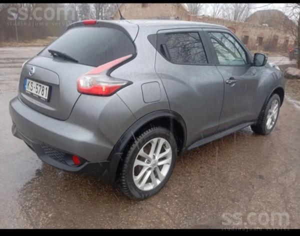 Grey Nissan Juke 2017 in Jekabpils, with an engine capacity of 1.60 L and mileage of 253 thousand km for 5700 €, photo 1 on AUTOMOTO.COM.LV