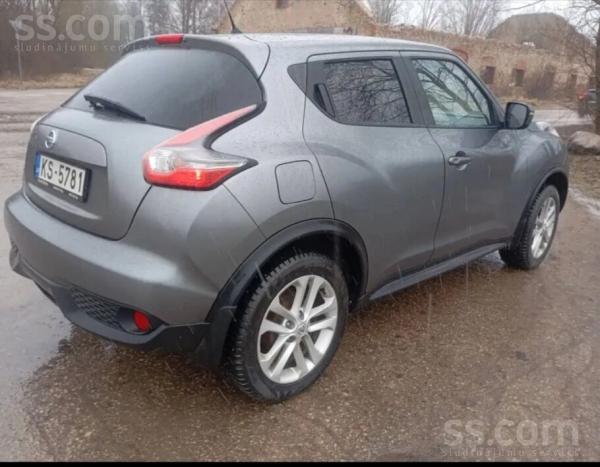 Grey Nissan Juke 2017 in Jekabpils, with an engine capacity of 1.60 L and mileage of 253 thousand km for 5700 €, photo 5 on AUTOMOTO.COM.LV