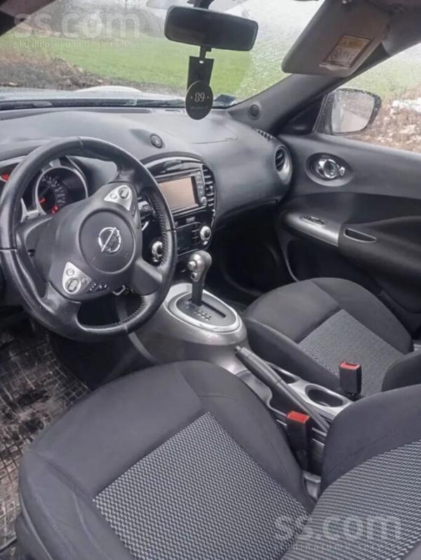 Pelēks Nissan Juke 2017 Jēkabpils, ar dzinēja tilpumu 1.60 L un nobraukumu 266 tūkst. km par 5600 €, foto 2 vietnē AUTOMOTO.COM.LV