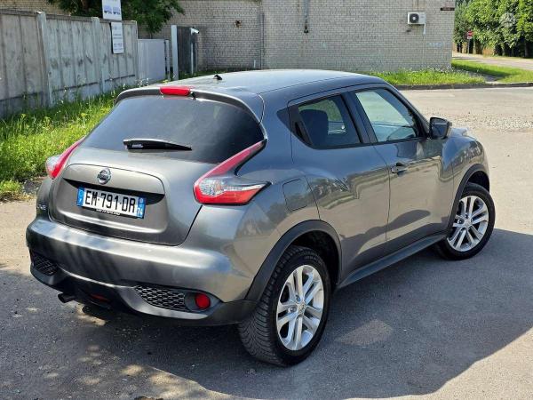 Pelēks Nissan Juke 2017 Šauļi, ar dzinēja tilpumu 1.60 L un nobraukumu 139 tūkst. km par 6700 €, foto 7 vietnē AUTOMOTO.COM.LV