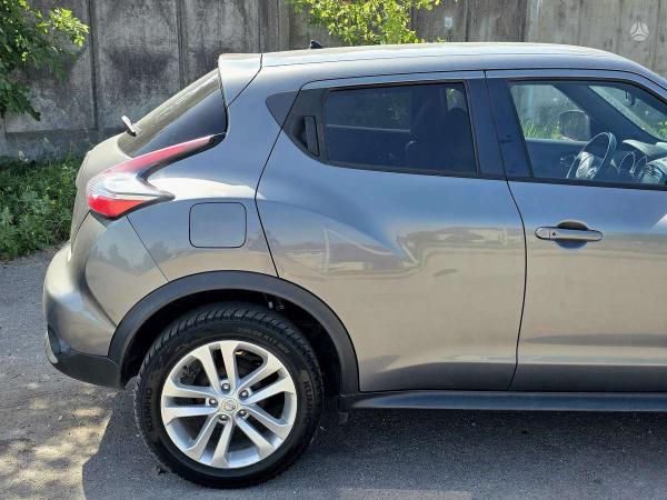 Pelēks Nissan Juke 2017 Šauļi, ar dzinēja tilpumu 1.60 L un nobraukumu 139 tūkst. km par 6700 €, foto 10 vietnē AUTOMOTO.COM.LV