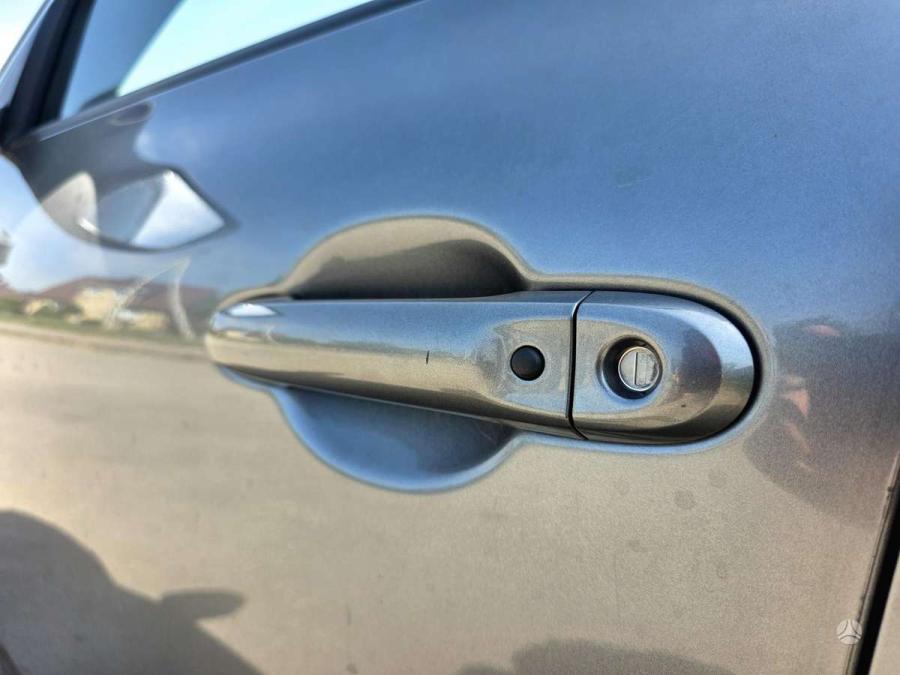 Pelēks Nissan Juke 2017 Šauļi, ar dzinēja tilpumu 1.60 L un nobraukumu 139 tūkst. km par 6700 €, foto 16 vietnē AUTOMOTO.COM.LV