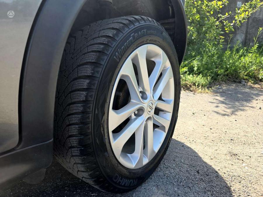 Pelēks Nissan Juke 2017 Šauļi, ar dzinēja tilpumu 1.60 L un nobraukumu 139 tūkst. km par 6700 €, foto 17 vietnē AUTOMOTO.COM.LV