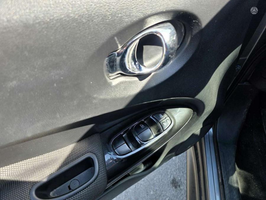 Pelēks Nissan Juke 2017 Šauļi, ar dzinēja tilpumu 1.60 L un nobraukumu 139 tūkst. km par 6700 €, foto 25 vietnē AUTOMOTO.COM.LV