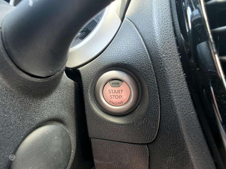 Pelēks Nissan Juke 2017 Šauļi, ar dzinēja tilpumu 1.60 L un nobraukumu 139 tūkst. km par 6700 €, foto 32 vietnē AUTOMOTO.COM.LV