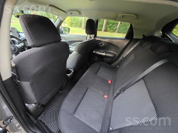 Pelēks Nissan Juke 2017 Rīga, ar dzinēja tilpumu 1.60 L un nobraukumu 131 tūkst. km par 7900 €, foto 6 vietnē AUTOMOTO.COM.LV