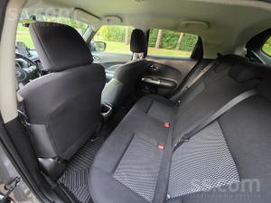 Pelēks Nissan Juke 2017 Rīga, ar dzinēja tilpumu 1.60 L un nobraukumu 131 tūkst. km par 7900 €, foto 6 vietnē AUTOMOTO.COM.LV