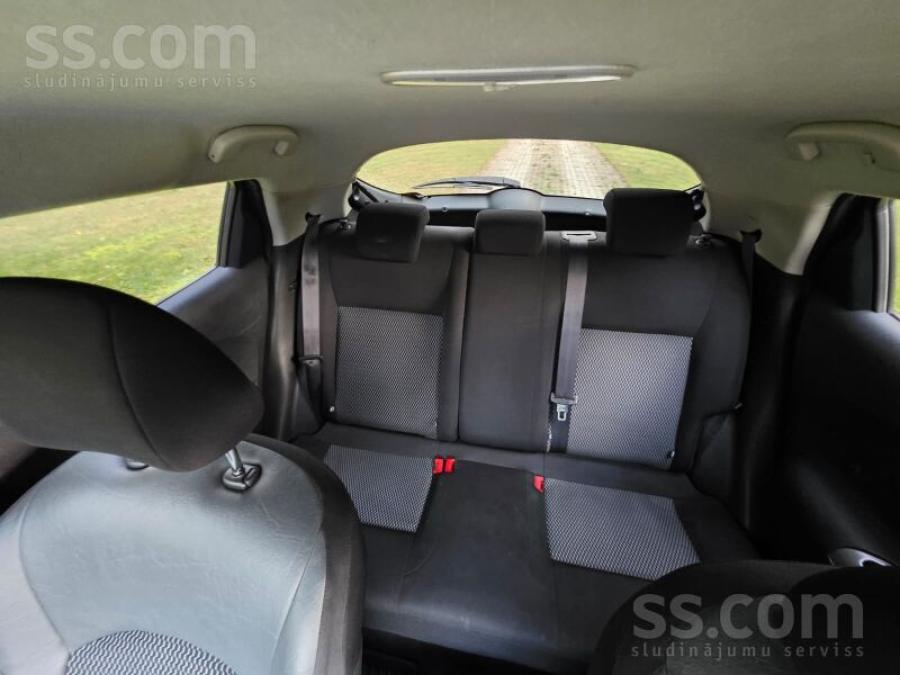 Pelēks Nissan Juke 2017 Rīga, ar dzinēja tilpumu 1.60 L un nobraukumu 131 tūkst. km par 7900 €, foto 7 vietnē AUTOMOTO.COM.LV