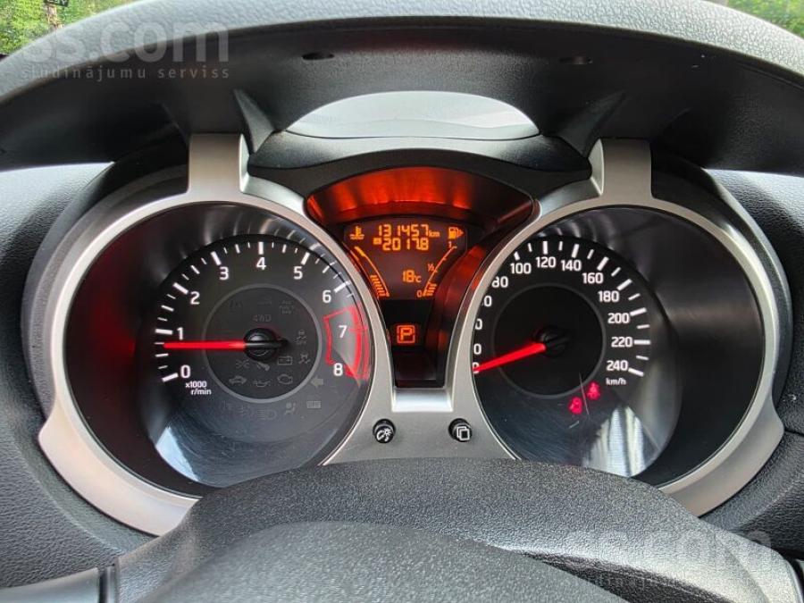 Pelēks Nissan Juke 2017 Rīga, ar dzinēja tilpumu 1.60 L un nobraukumu 131 tūkst. km par 7900 €, foto 10 vietnē AUTOMOTO.COM.LV