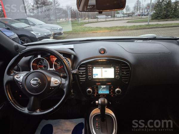 Grey Nissan Juke 2018 in Liepaja, with an engine capacity of 1.60 L and mileage of 148 thousand km for 7900 €, photo 9 on AUTOMOTO.COM.LV