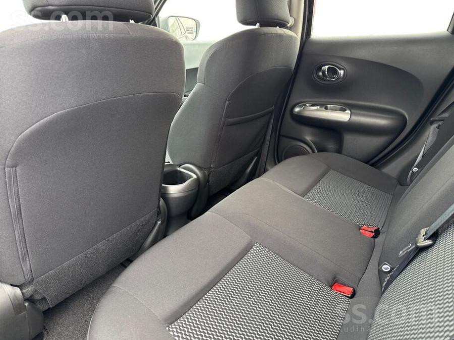Pelēks Nissan Juke 2018 Rīga, ar dzinēja tilpumu 1.60 L un nobraukumu 56 tūkst. km par 7990 €, foto 24 vietnē AUTOMOTO.COM.LV