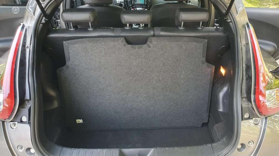 Grey Nissan Juke 2018 in Plunge, with an engine capacity of 1.46 L and mileage of 156 thousand km for 7400 €, photo 15 on AUTOMOTO.COM.LV