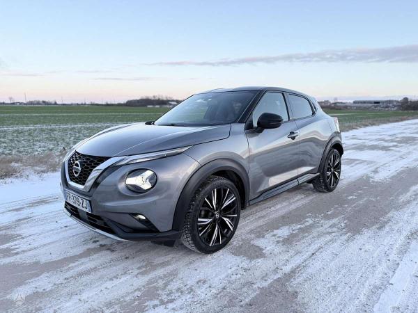Grey Nissan Juke 2020 in Siauliai, with an engine capacity of 1.00 L and mileage of 147 thousand km for 11800 €, photo 3 on AUTOMOTO.COM.LV