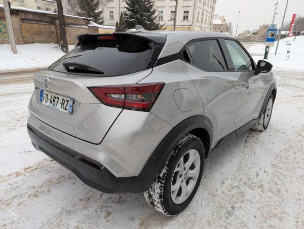 Grey Nissan Juke 2020 in Vilnius, with an engine capacity of 1.00 L and mileage of 130 thousand km for 12600 €, photo 5 on AUTOMOTO.COM.LV