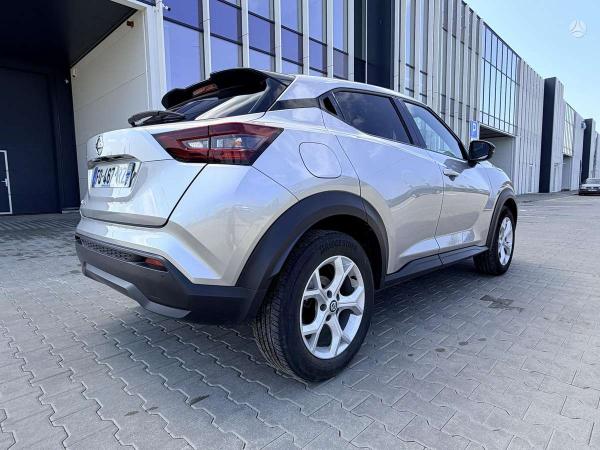 Grey Nissan Juke 2020 in Vilnius, with an engine capacity of 1.00 L and mileage of 133 thousand km for 11900 €, photo 3 on AUTOMOTO.COM.LV