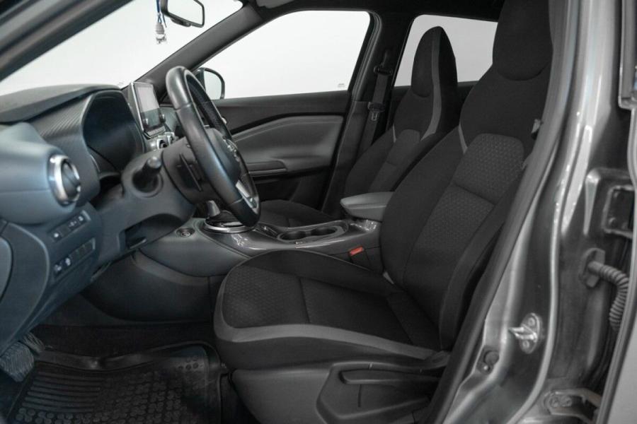 Grey Nissan Juke 2021 in Vilnius, with an engine capacity of 1.00 L and mileage of 79 thousand km for 14750 €, photo 12 on AUTOMOTO.COM.LV