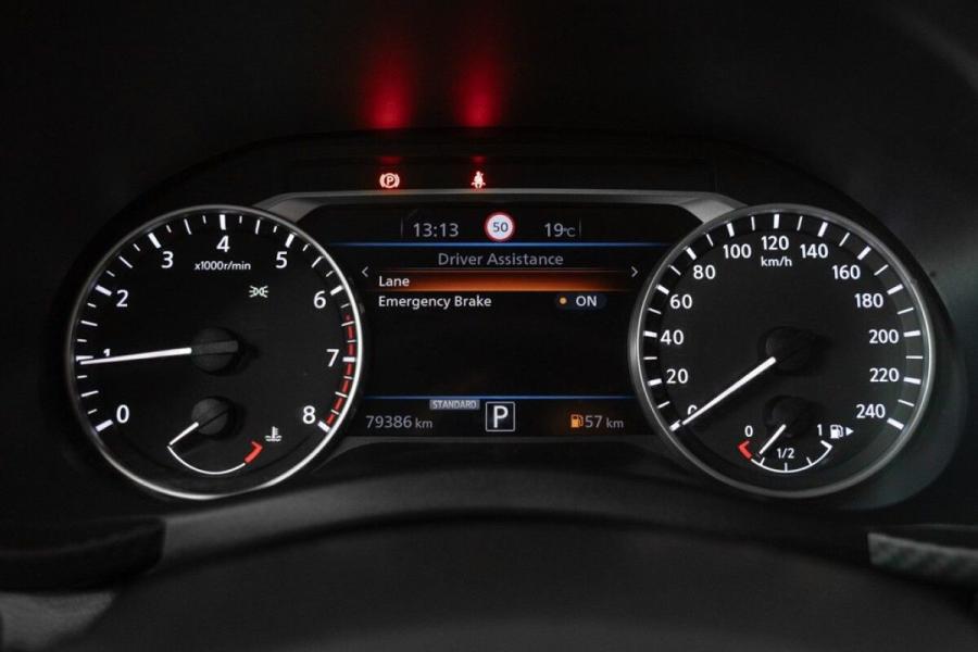 Grey Nissan Juke 2021 in Vilnius, with an engine capacity of 1.00 L and mileage of 79 thousand km for 14750 €, photo 16 on AUTOMOTO.COM.LV