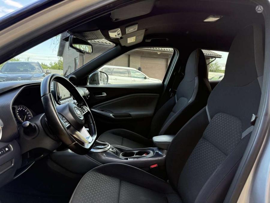 Grey Nissan Juke 2021 in Kaunas, with an engine capacity of 1.00 L and mileage of 180 thousand km for 11100 €, photo 9 on AUTOMOTO.COM.LV
