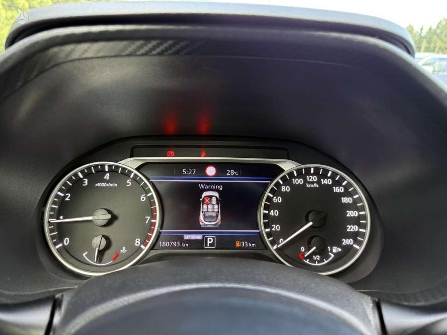 Grey Nissan Juke 2021 in Kaunas, with an engine capacity of 1.00 L and mileage of 180 thousand km for 11100 €, photo 19 on AUTOMOTO.COM.LV